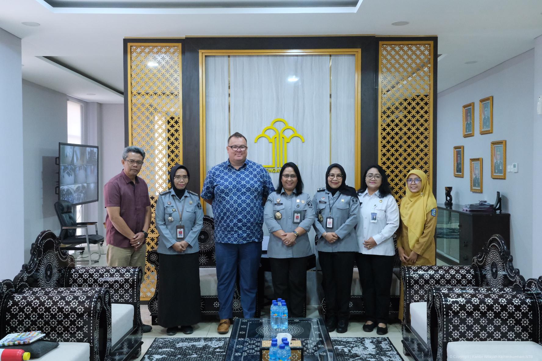 Ajukan Permohonan Pewarganegaraan, Kemenkum NTB Gelar Pemeriksaan Substantif WNA Polandia